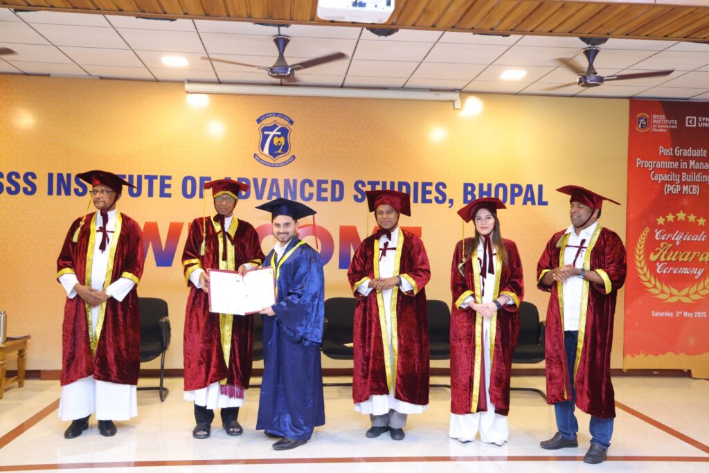 Bhopal: PGP-MCB Certificate Award Ceremony at BSSS IAS Highlights ...